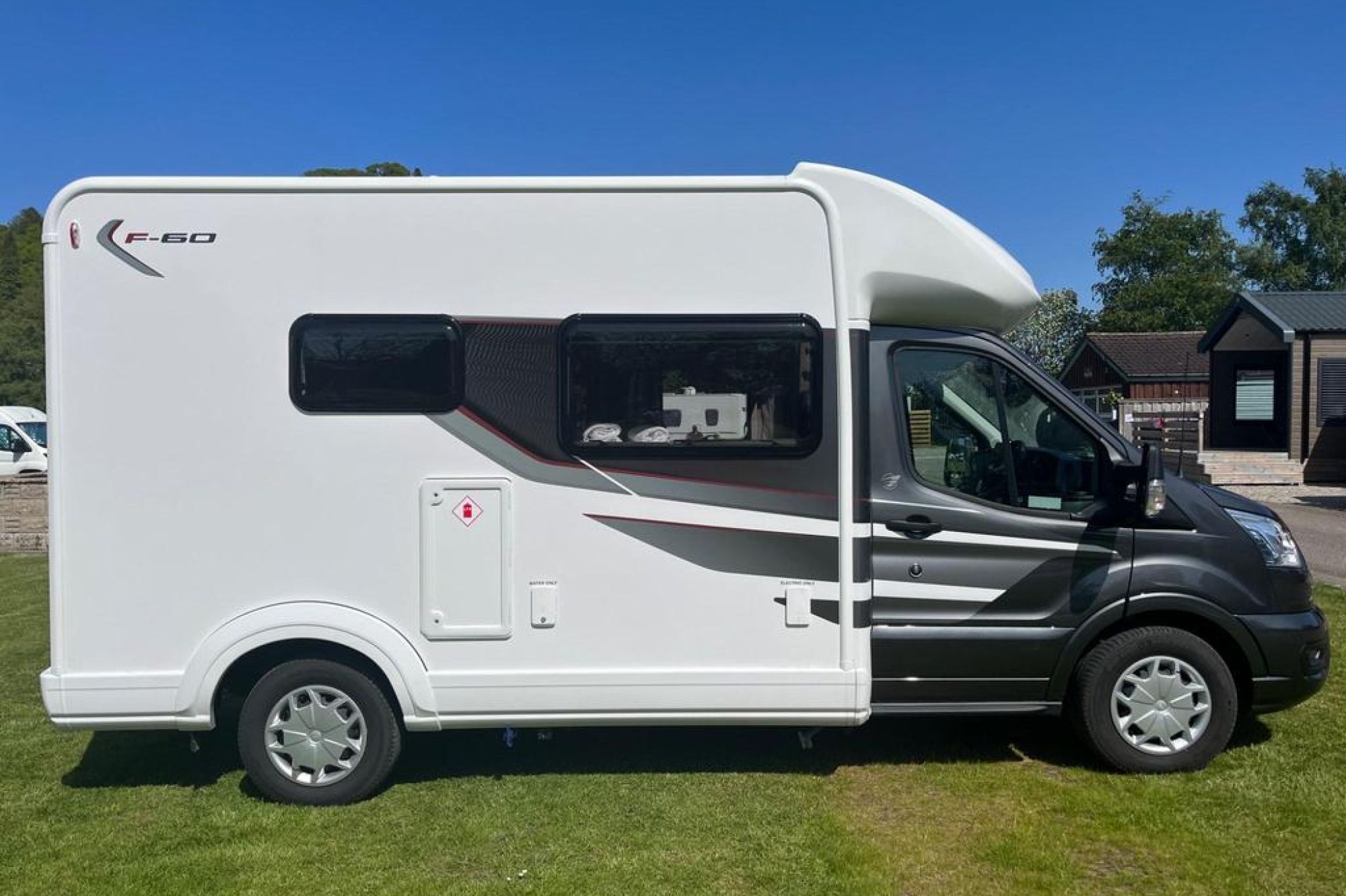 F-60 (Auto) SY23 UDL :: North 500 Motorhomes