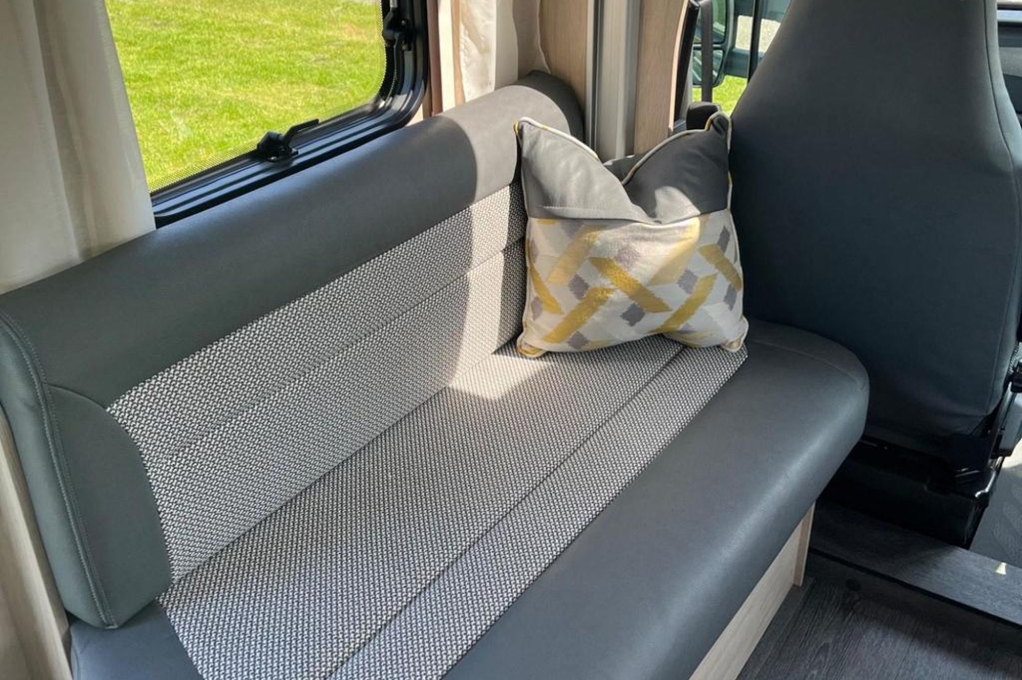 F-60 (Auto) SY23 UDL :: North 500 Motorhomes